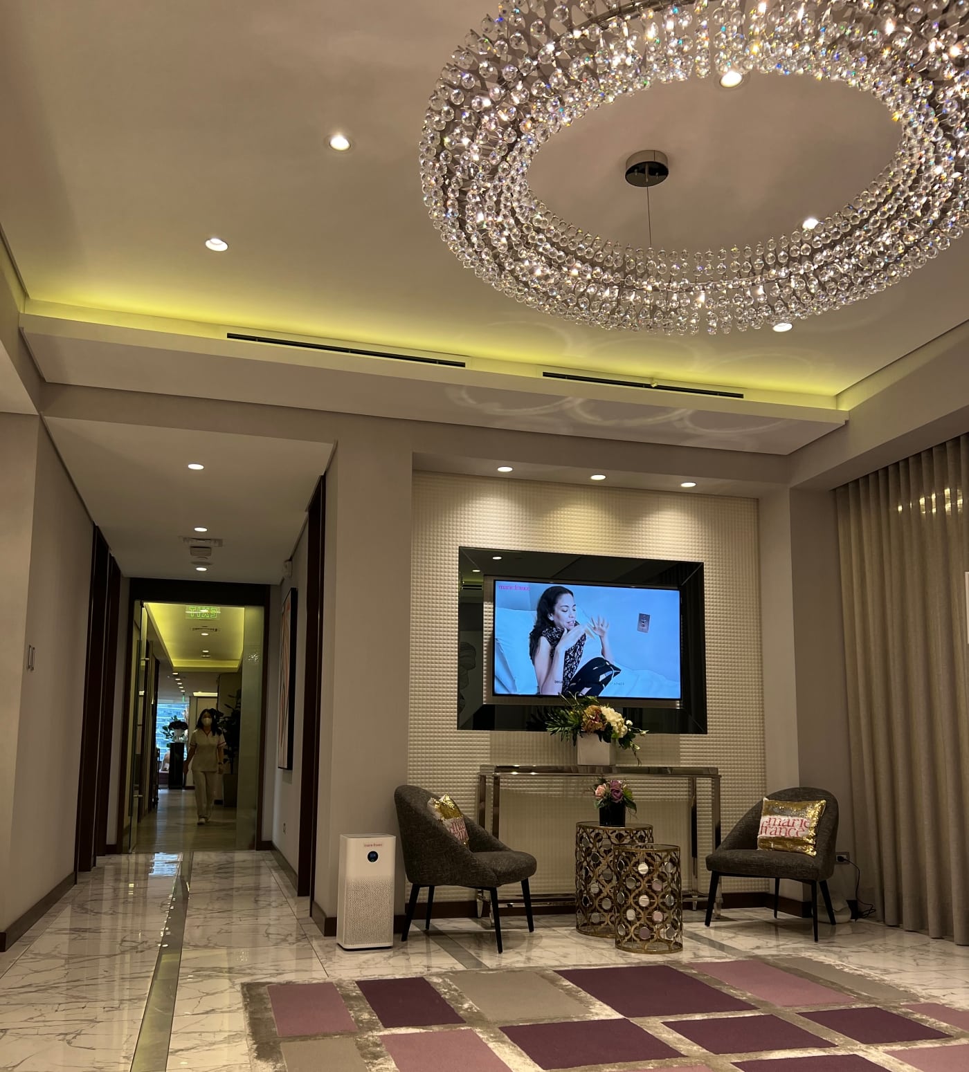 Everything To Love About This New Tummy-Tightening Treatment | Metro.Style